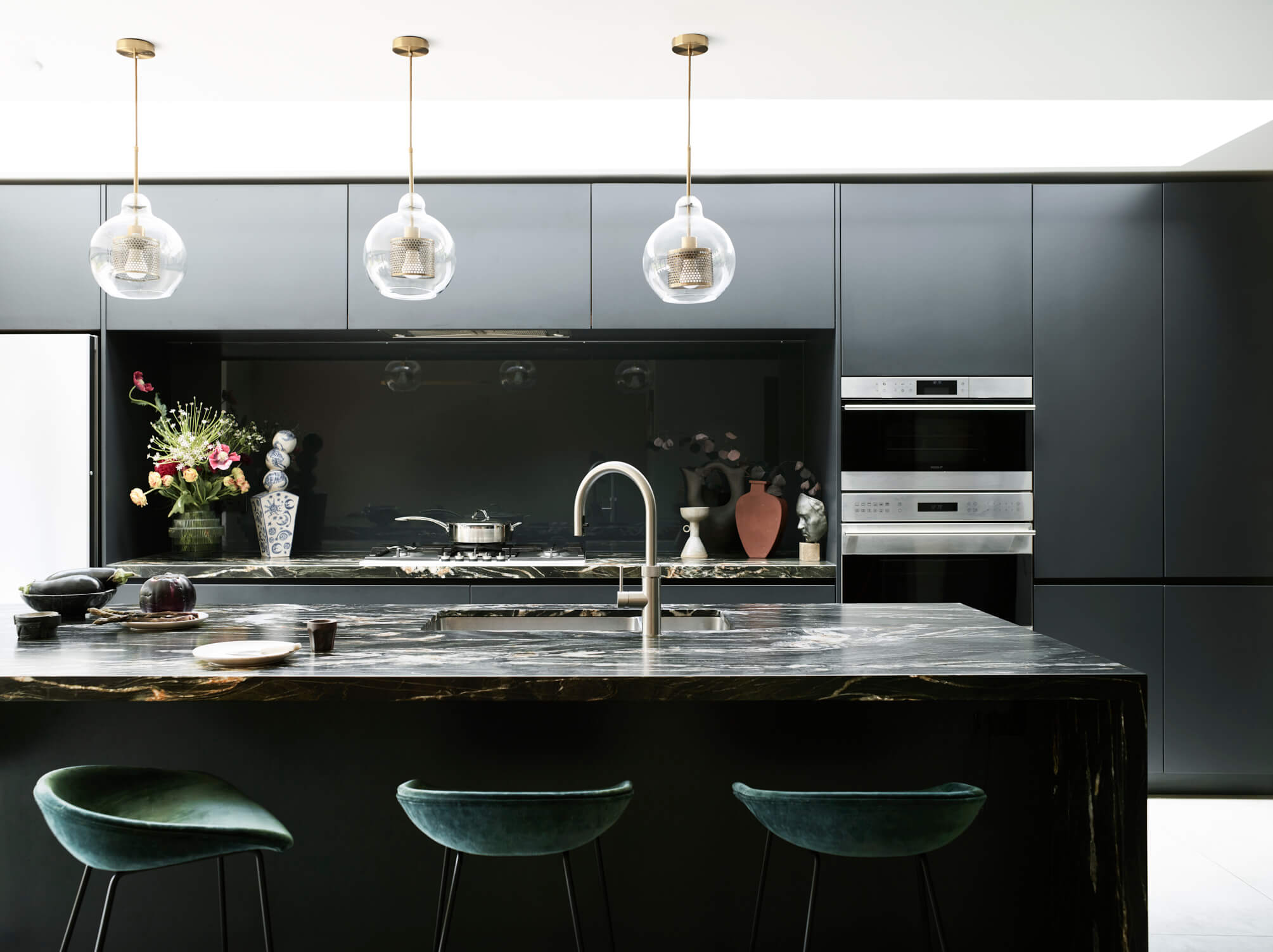 Modern kitchen colour schemes