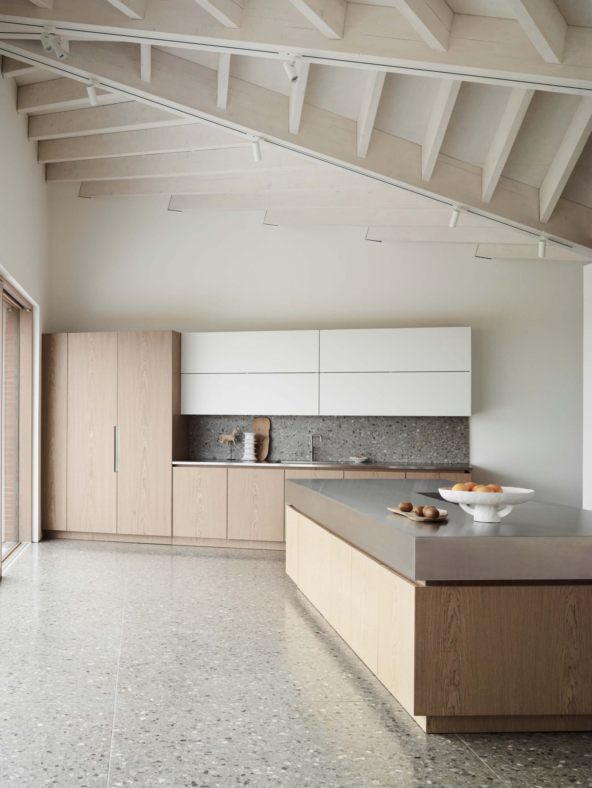 New ways with a neutral kitchen