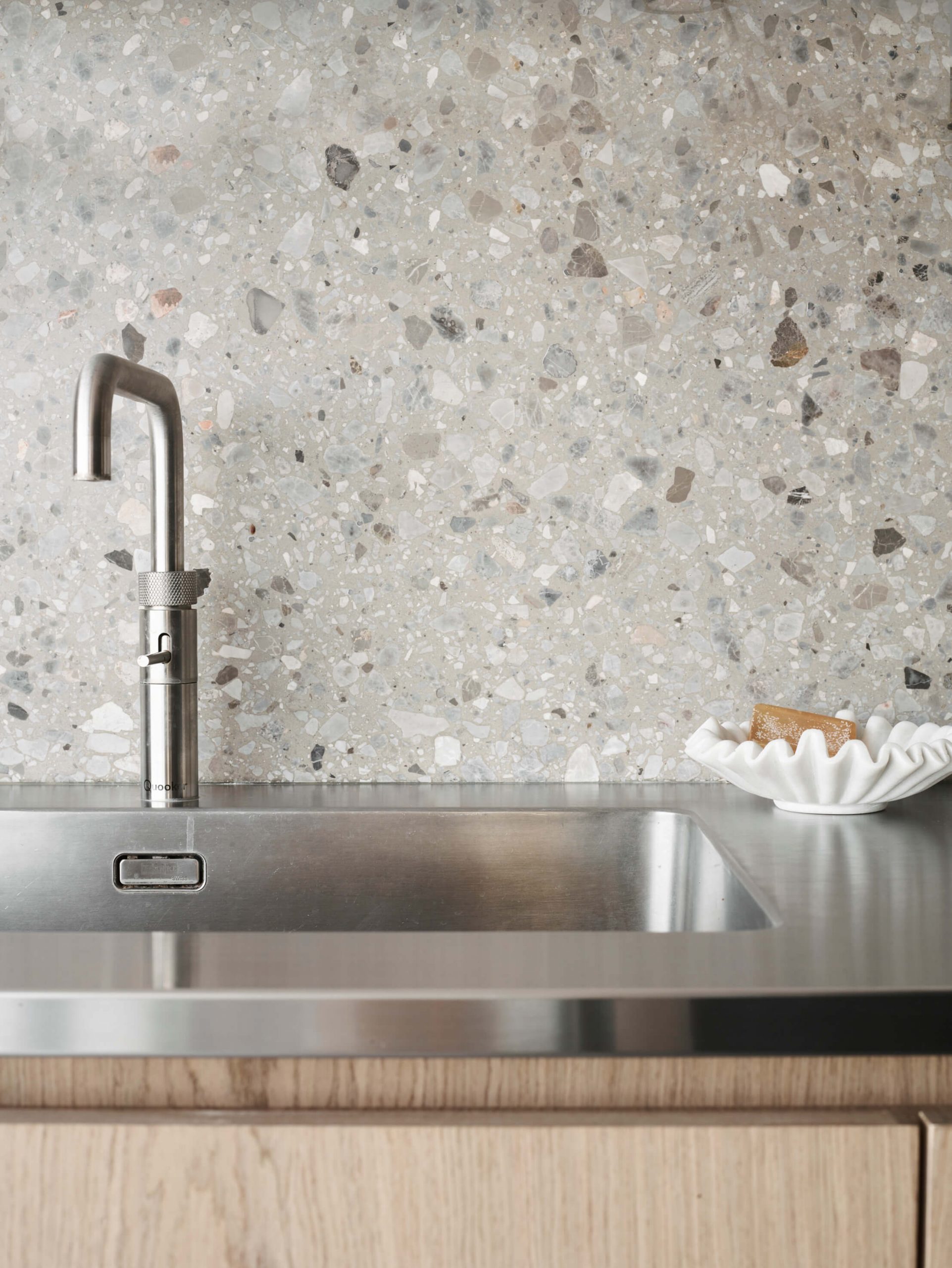 Stylish sinks and taps