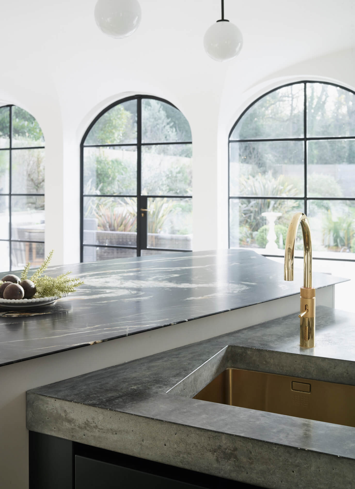 Curve appeal, why curves are back in the kitchen