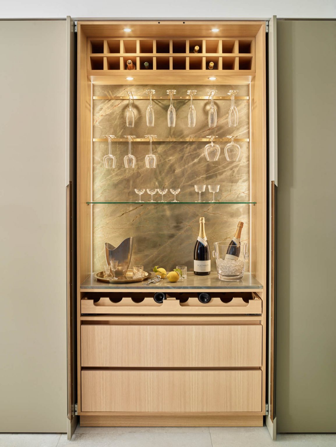 New Richmond showroom opens