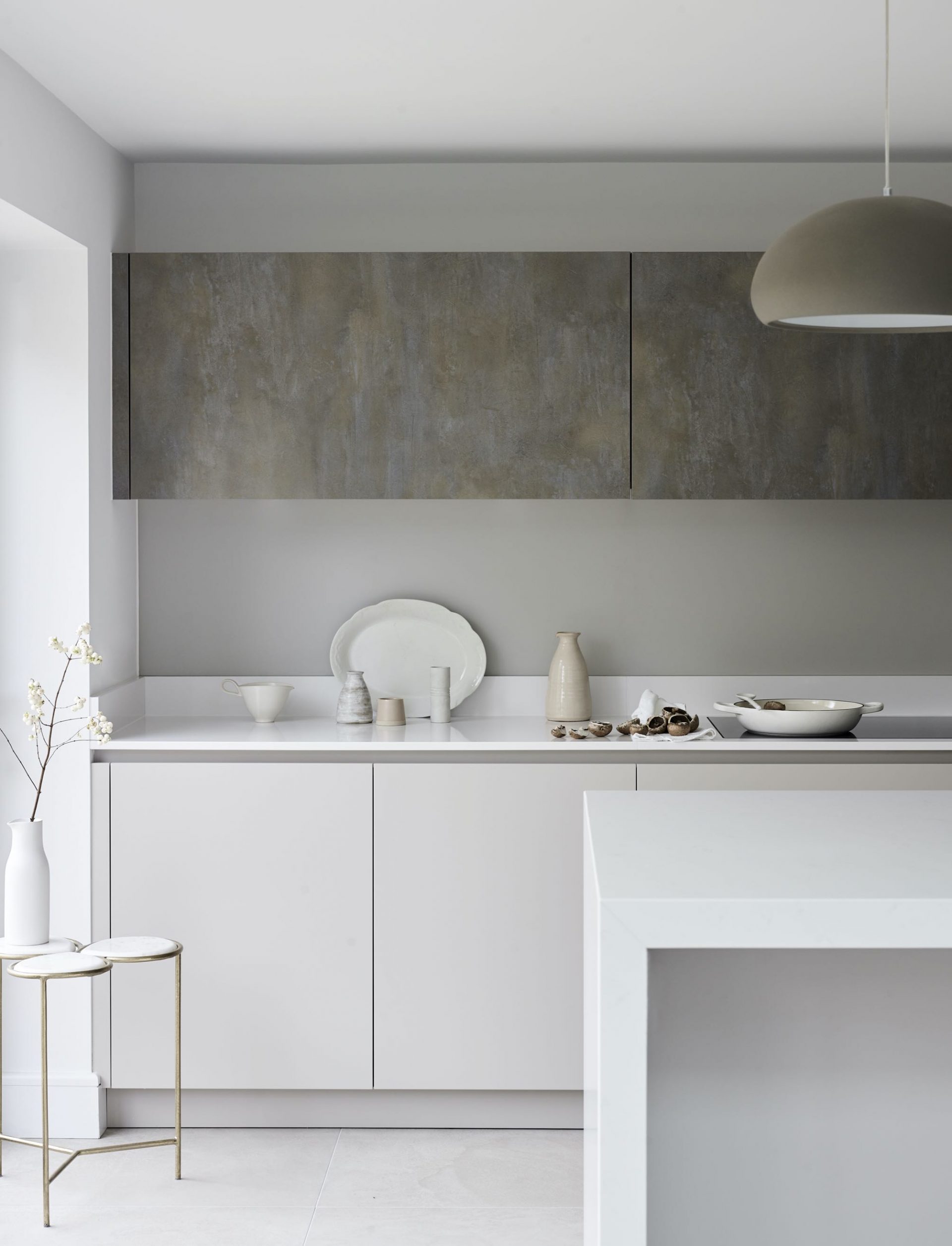 Modern white kitchens – the ultimate timeless style